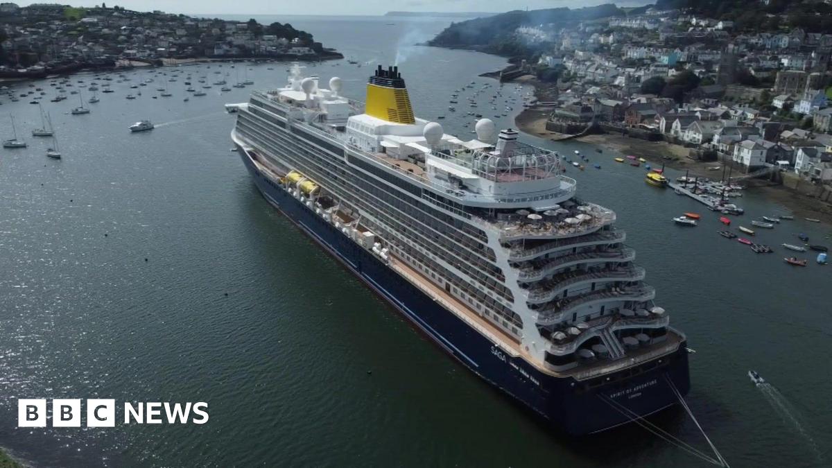 Fowey up for cruise ship top destination award - BBC News