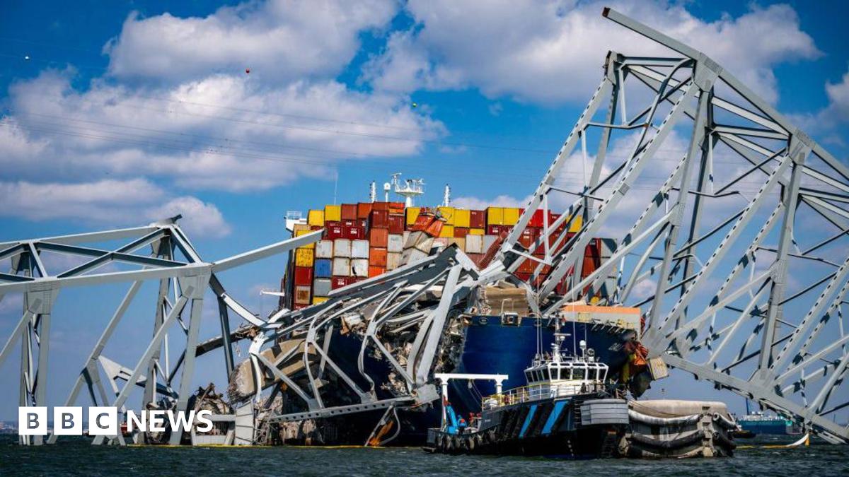 Behind the scenes of the Baltimore bridge collapse - BBC News