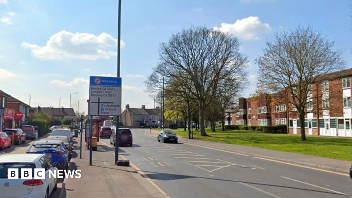 Bexleyheath police chase leaves officer with serious injuries - BBC News
