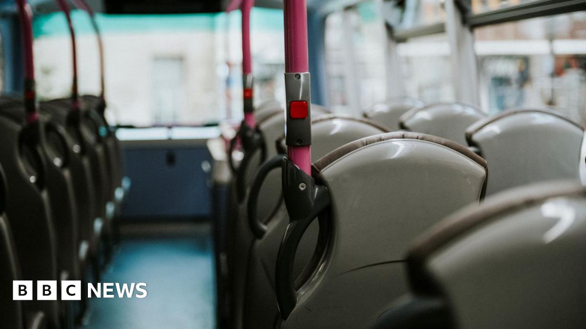 Belfast: Woman racially and physically abused on bus - BBC News