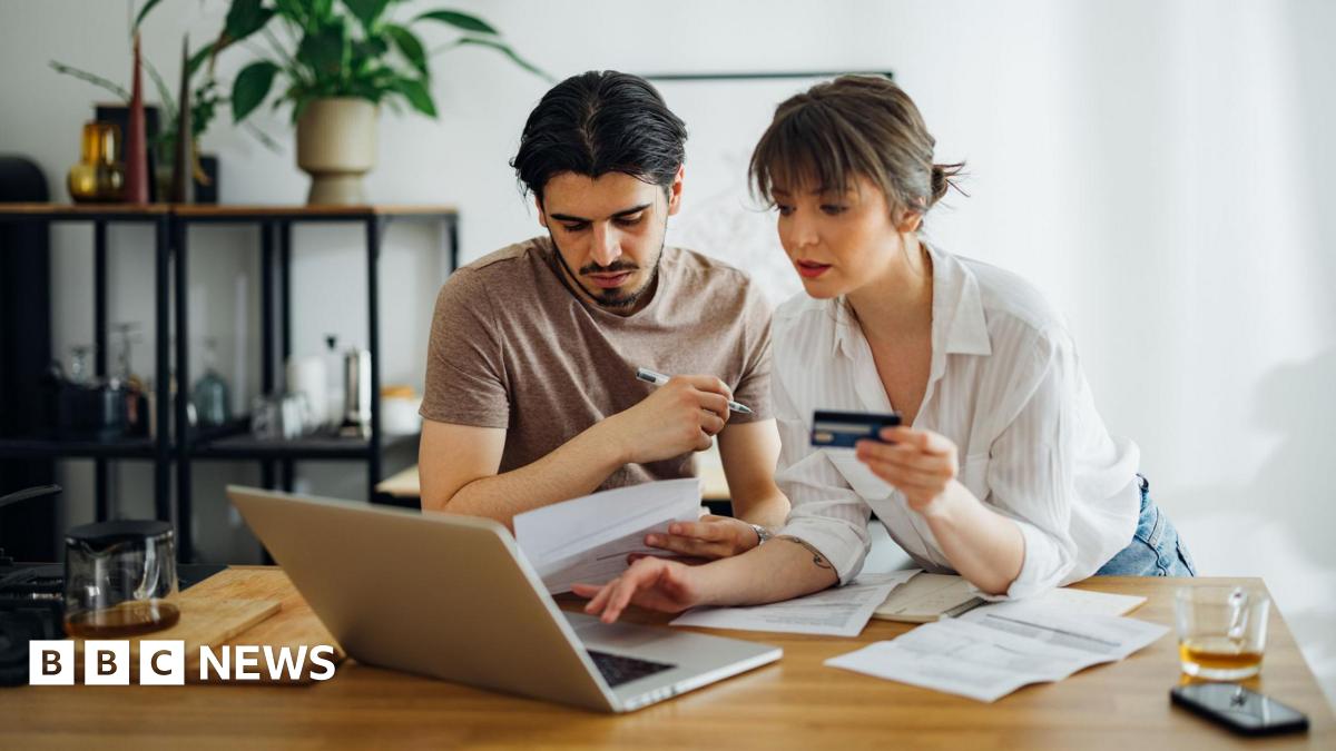 TSB says sorry for payment problems - BBC News