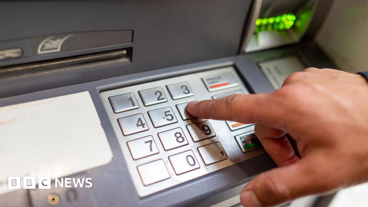 Cash machine thieves toured country to steal - BBC News