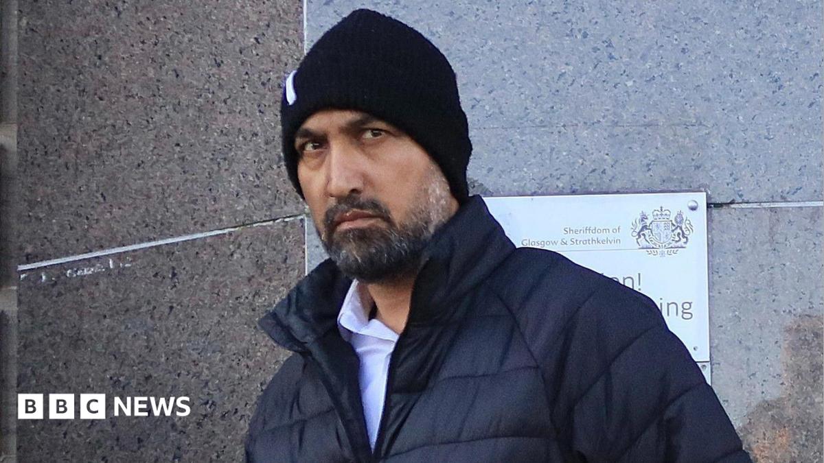 Glasgow bus driver who ran over pedestrian given community sentence ...