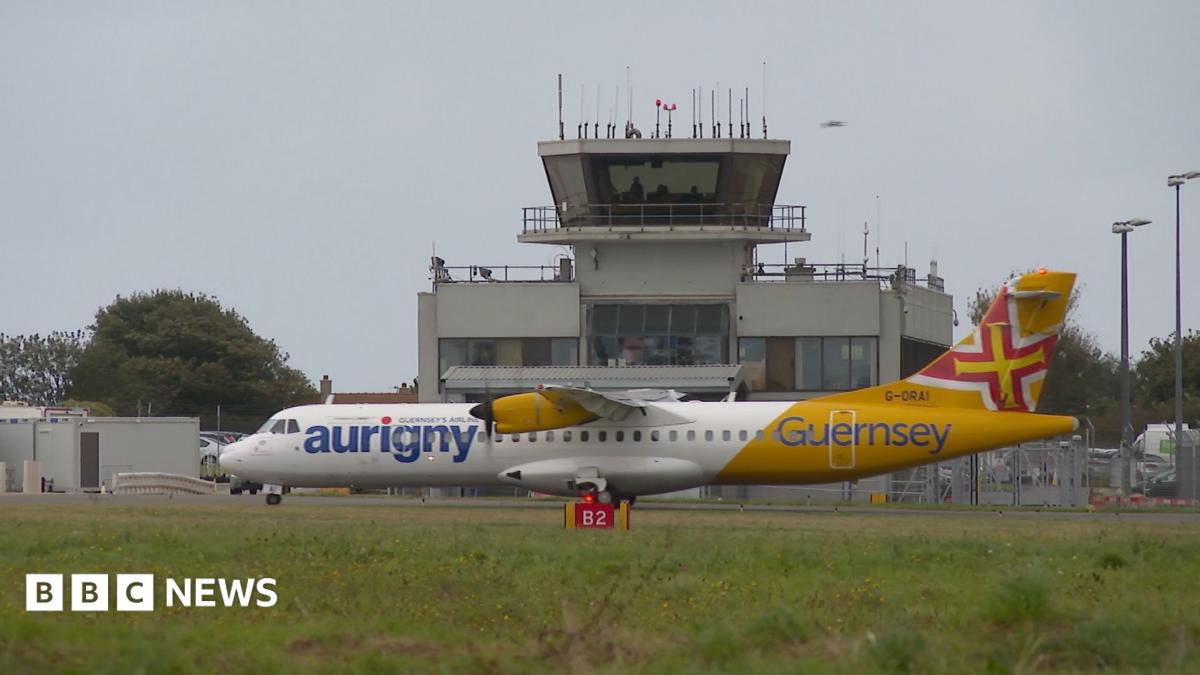 Guernsey airline Aurigny's review to be published next month - BBC News