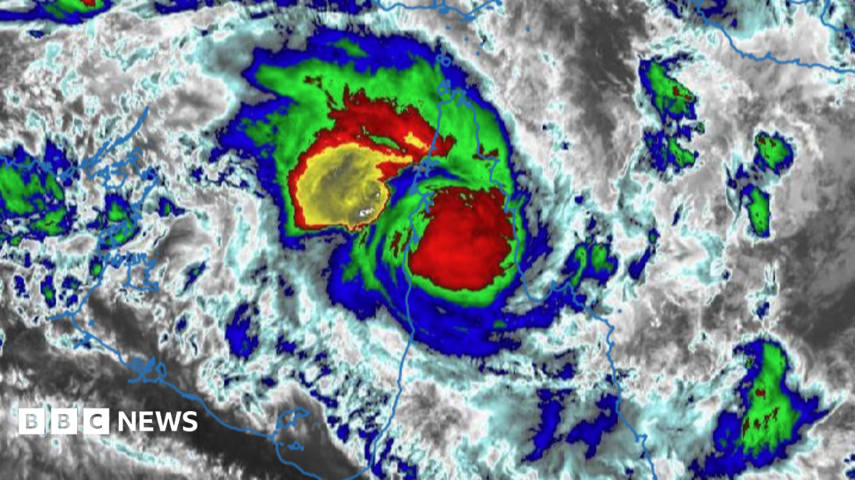 Cyclone Narelle: Severe flooding expected as storm hits Queensland ...