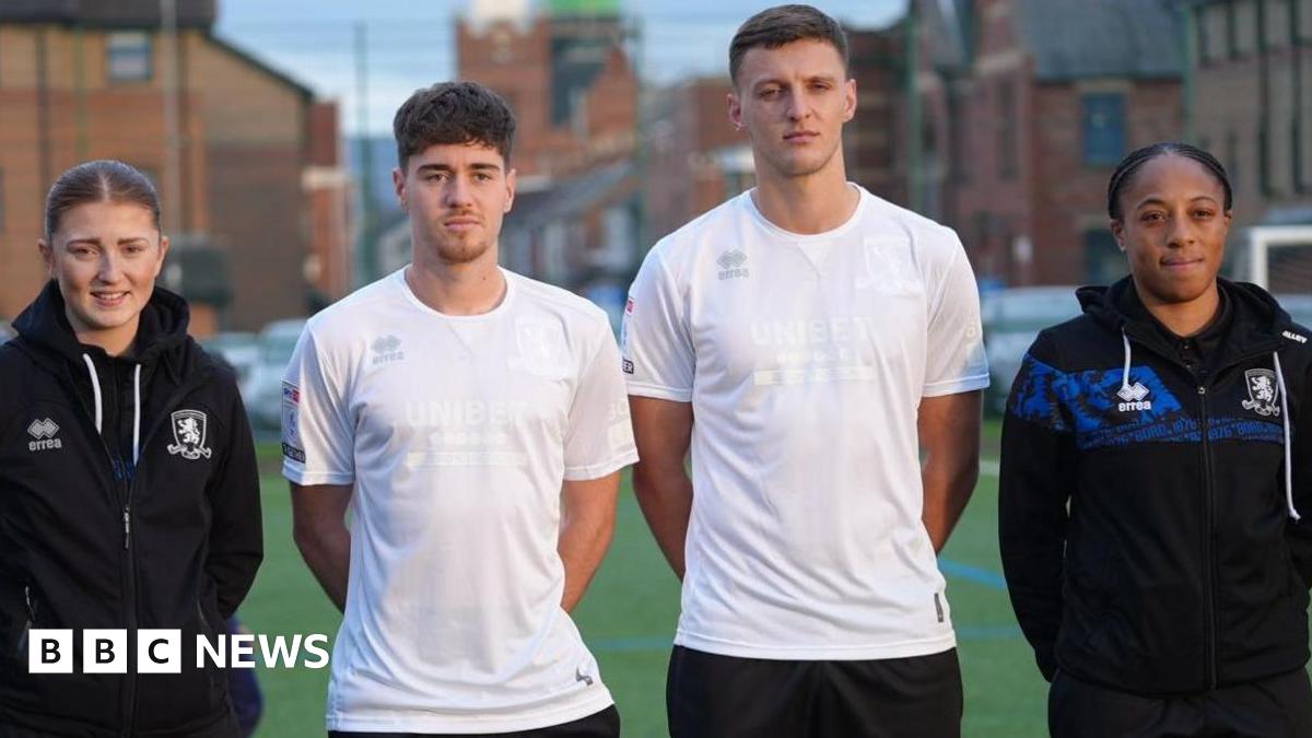 Middlesbrough FC ditch red kit to highlight knife crime - BBC News