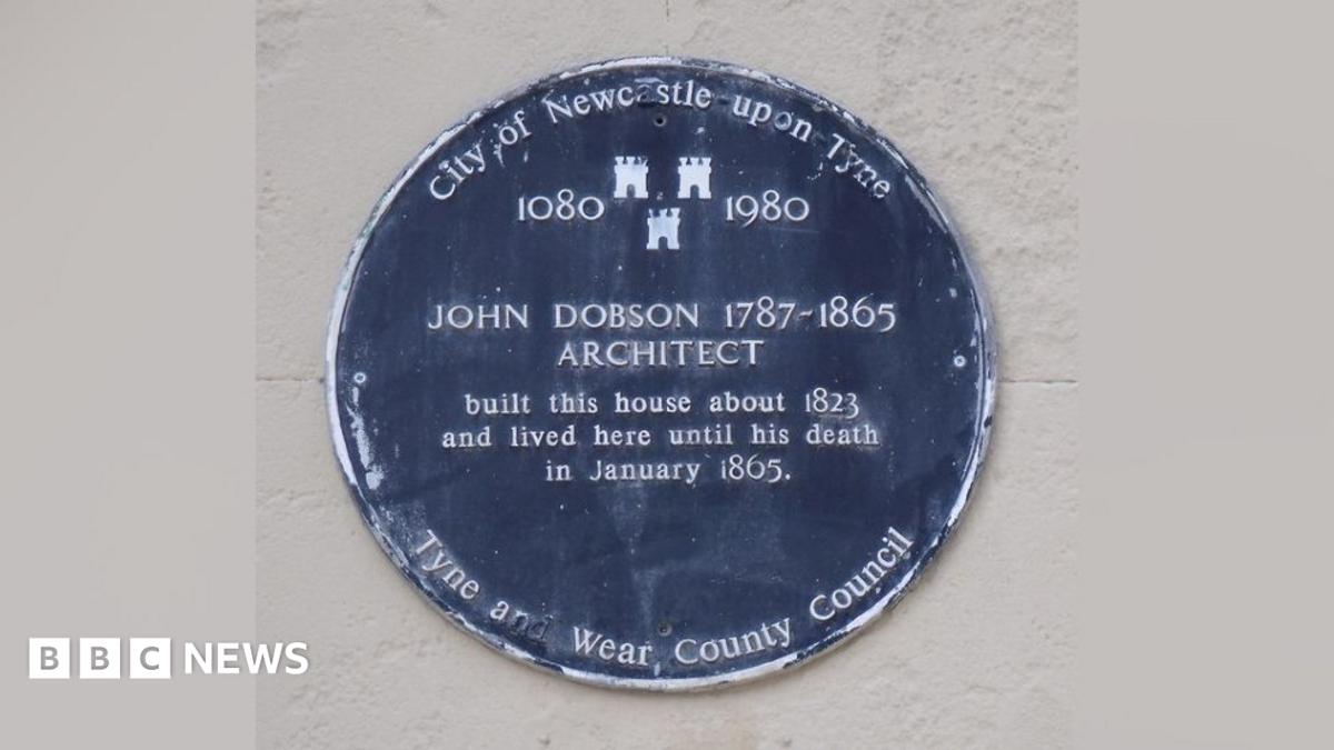 North East hunt for blue plaque nominations - BBC News