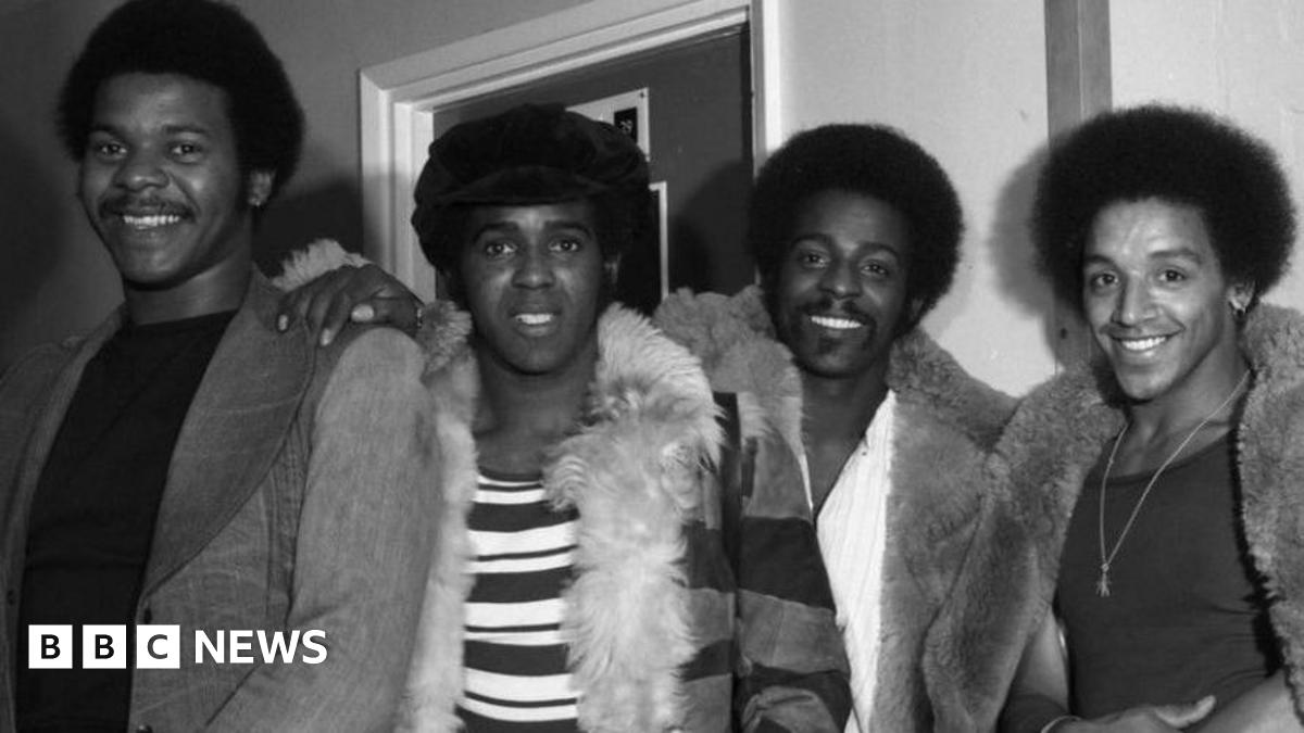 The Real Thing: Liverpool honours 1970s chart-topping soul stars - BBC News
