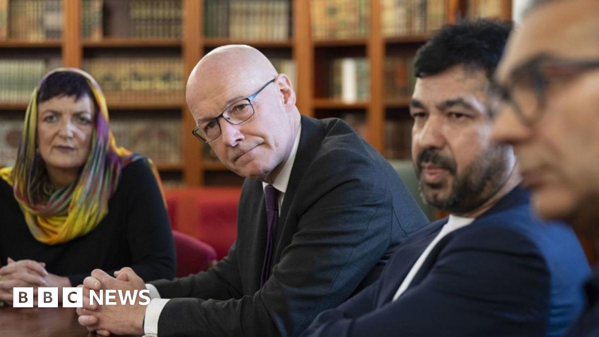 We trust Scottish police protection is strong - Muslim council - BBC News