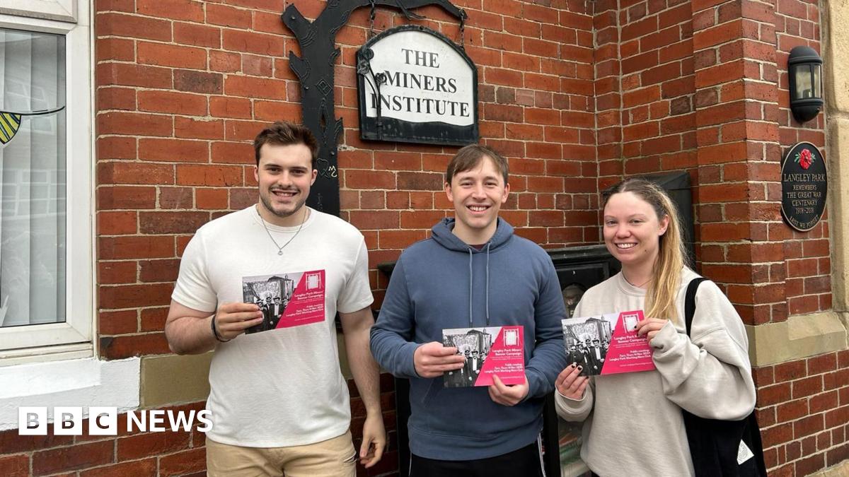 Youngsters launch campaign for new Langley Park mining banner - BBC News