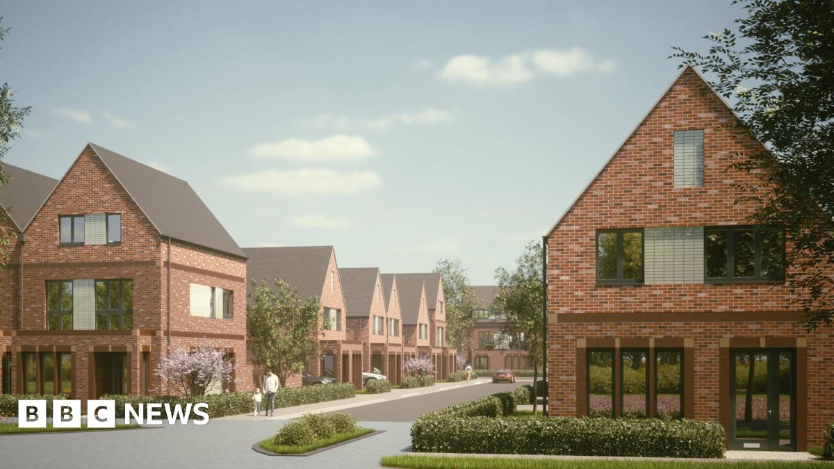 Boothstown and Worsley housing plan could 'stagnate area' - BBC News