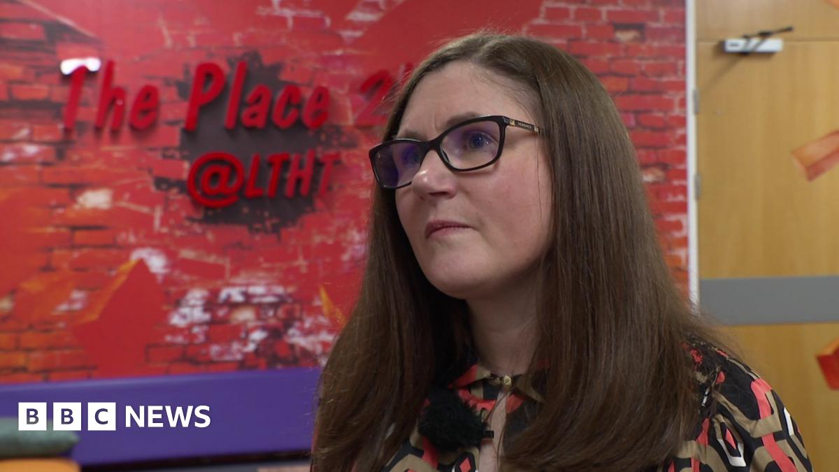 700 potential kidney donors lined up for Leeds boy - BBC News