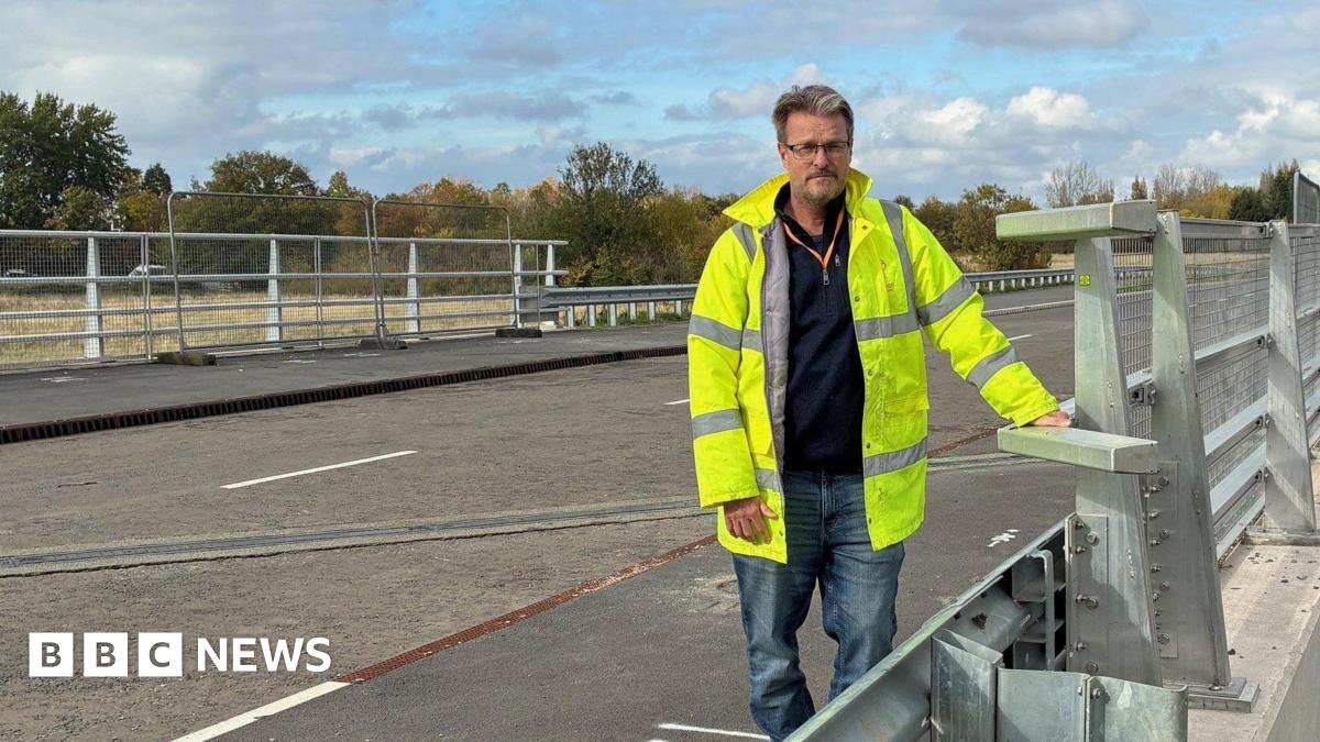 'Unusable' bridge on Swindon road may be torn down - BBC News