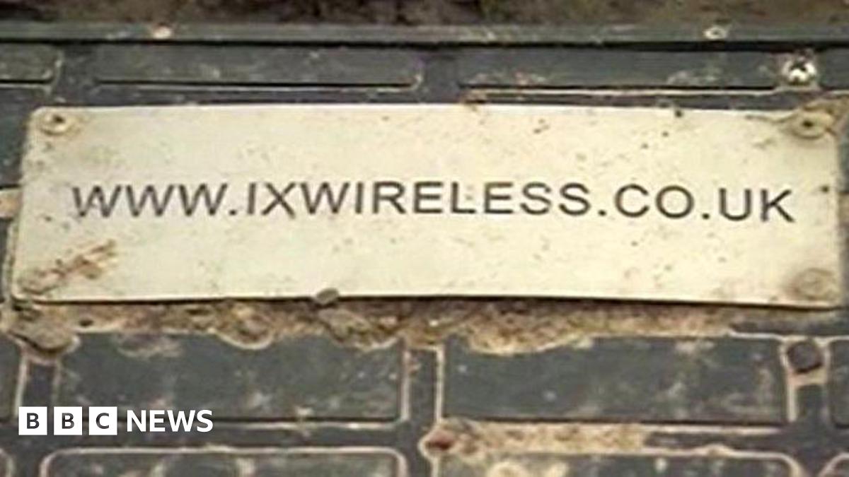 Enforcement action issued over IX Wireless telecoms masts - BBC News