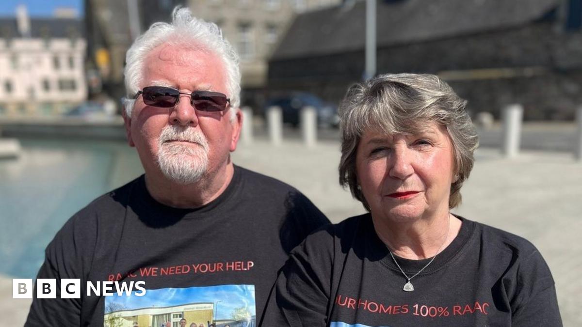 RAAC concrete: 'We live in fear our roof is going to collapse' - BBC News