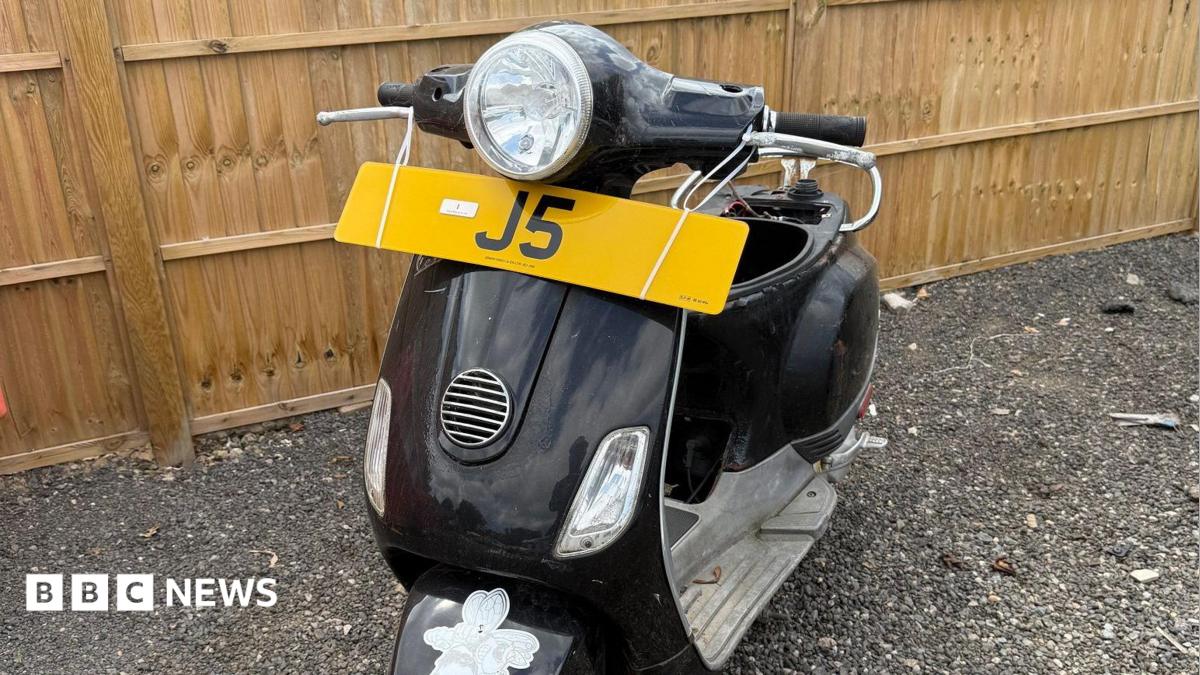 Number plate and broken scooter sell for £350k in Jersey - BBC News