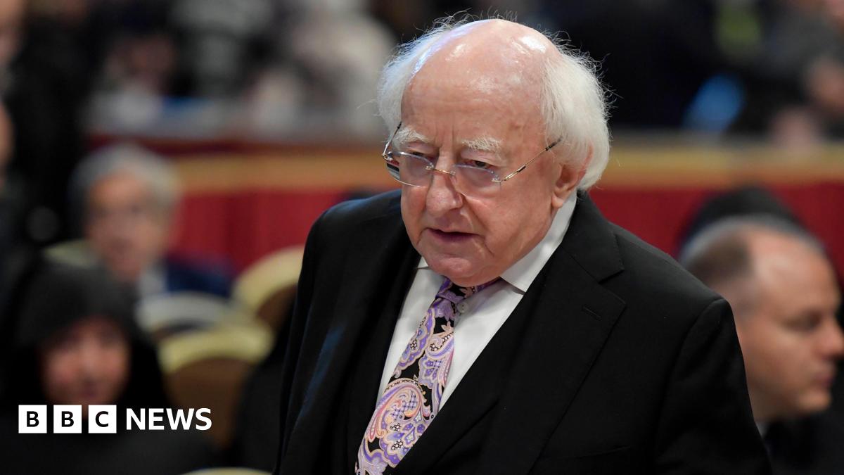 Pope Francis: Irish church and state leaders travel for funeral - BBC News
