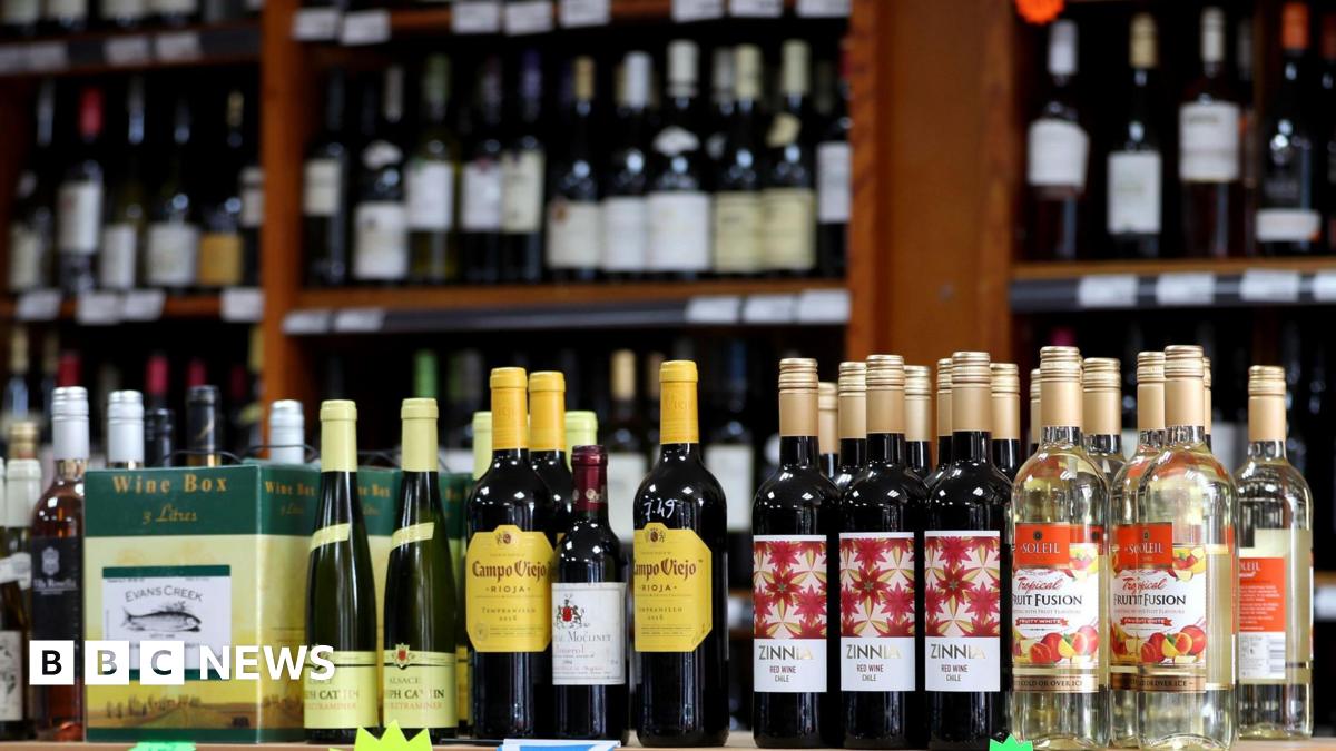 Views sought on changes to Jersey's alcohol licensing laws - BBC News