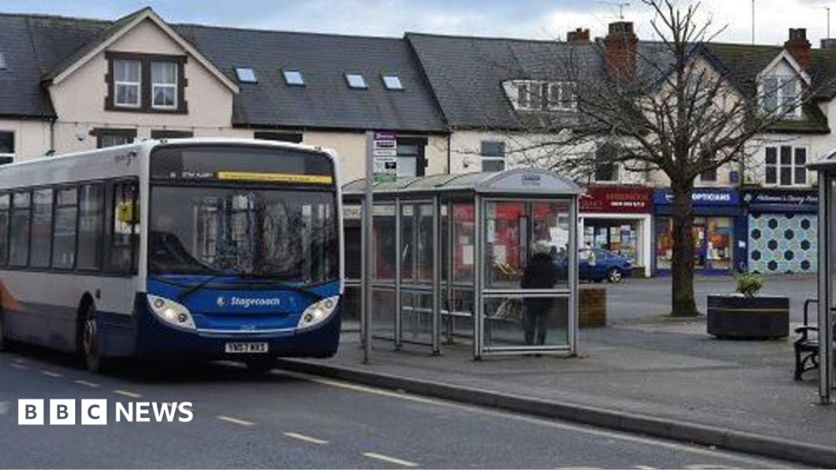 Shirebrook: Bus shelter work to take place in market revamp - BBC News