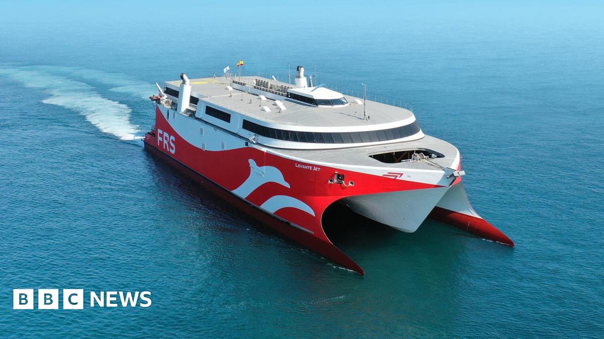Two high-speed ferries revealed for Jersey - BBC News