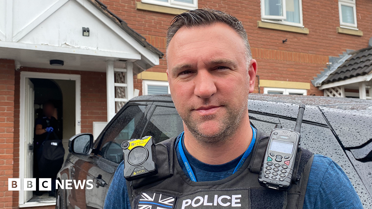 Drugs worth £130k seized in Telford raids - BBC News