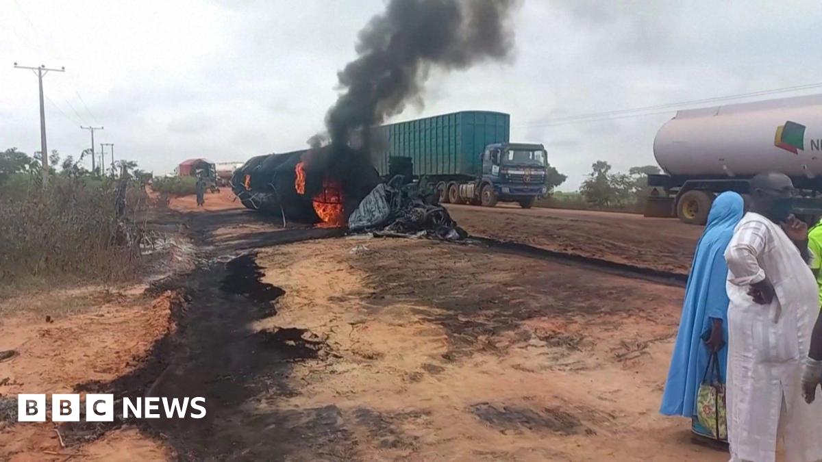 Nigeria tanker: More than 50 killed in Niger state collision - BBC News