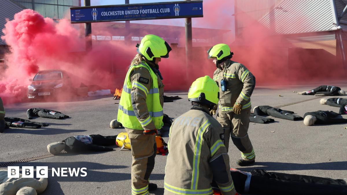 London firefighters in 'marauding terror attack' training - BBC News