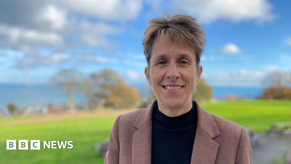 Guernsey Deputy Heidi Soulsby to stand down at 2025 election - BBC News