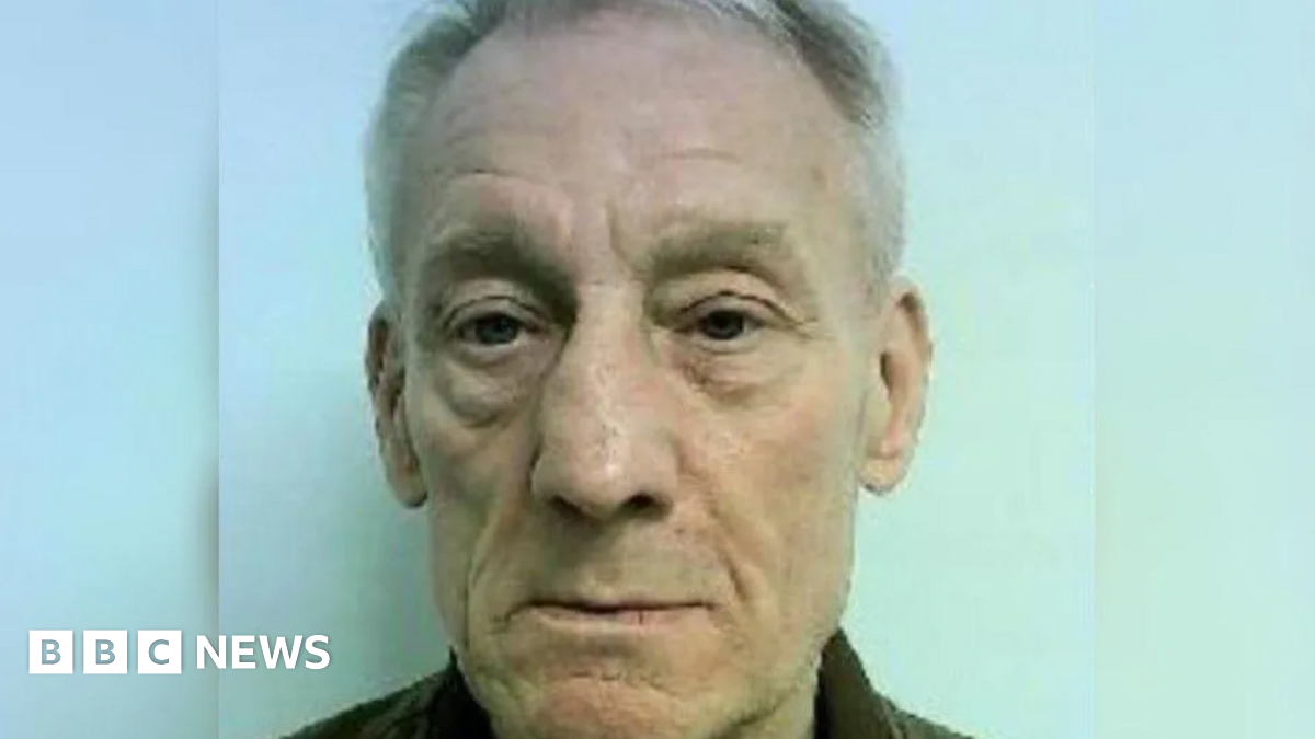 Prisoner captured after fleeing HMP North Sea Camp in Boston - BBC News