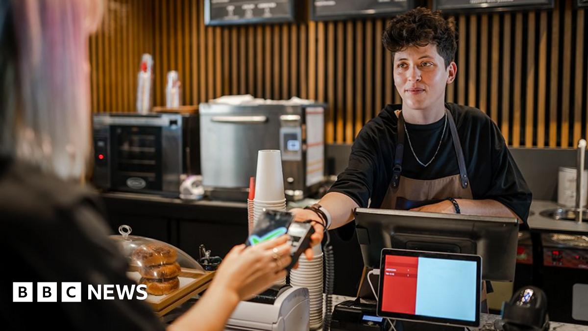 UK inflation: Surprise fall in paves way for interest rate cuts - BBC News