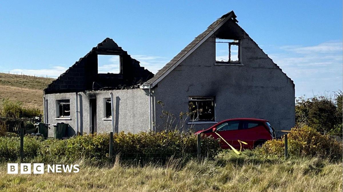 One person dead after Shetland house fire - BBC News