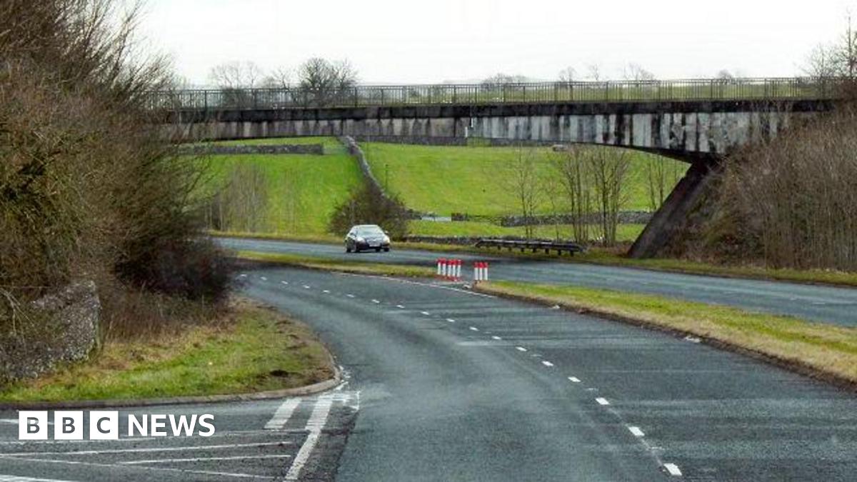 Cumbria Police alerted after A591 bridges' weight limit 'ignored' - BBC ...