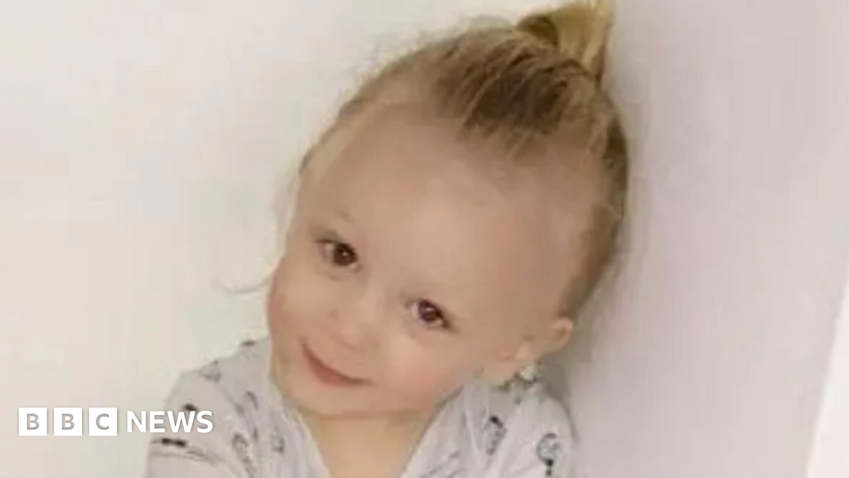 Vape caused fire that killed Chamiah Brindley, 6, court hears - BBC News