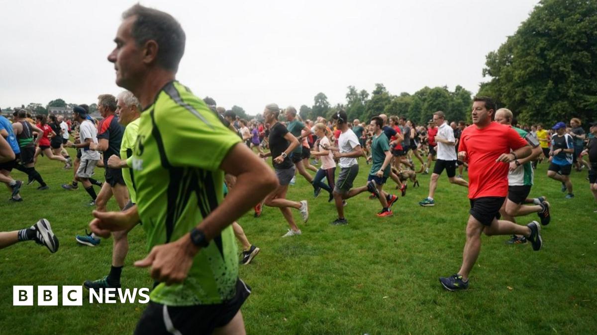 Parkrun: The local jog that became a worldwide hit - BBC News