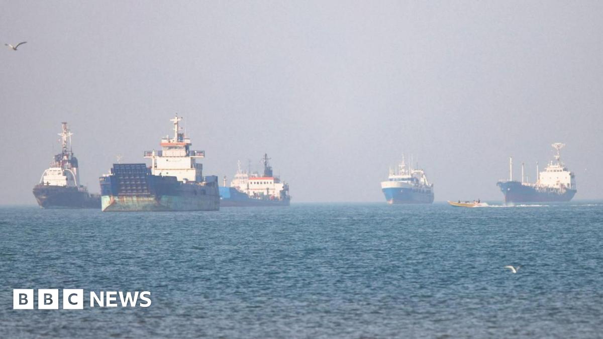 Iran warns US against being 'dragged back into quagmire' after day of ...