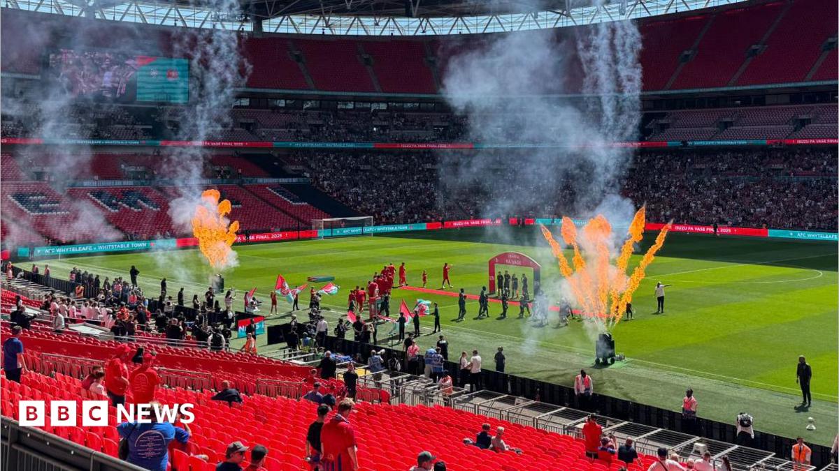 Wembley final a 'dream come true' - Kent and Surrey fans - BBC News