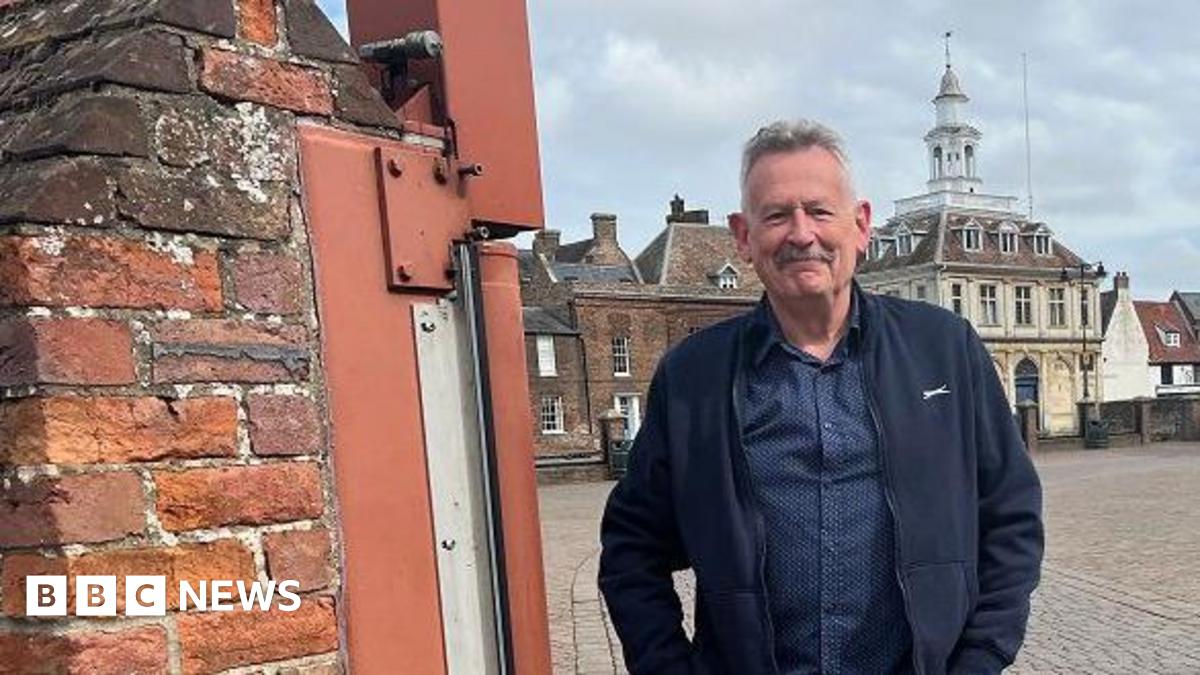 Hundreds of Norfolk buildings open for Heritage Open Days event - BBC News