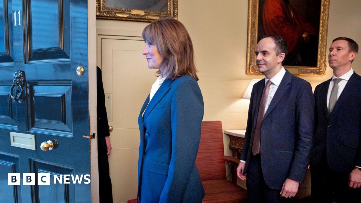Henry Zeffman: Early release of Budget detail is totally surreal - BBC News