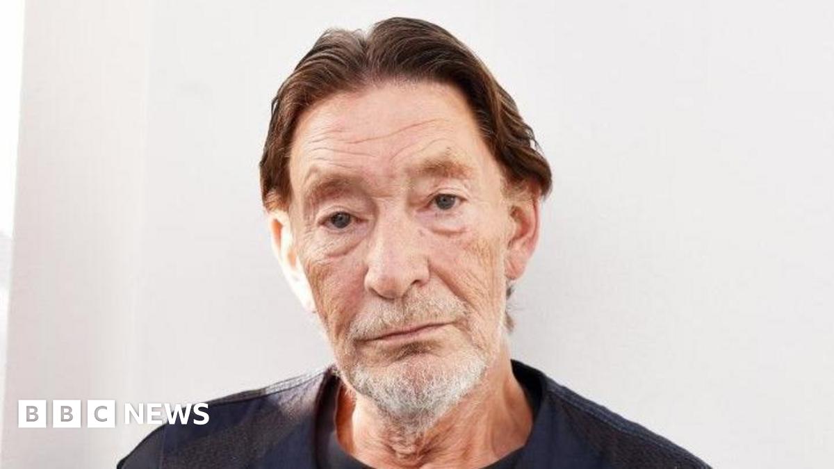 Chris Rea tribute: 'He never forgot his Teesside roots' - BBC News