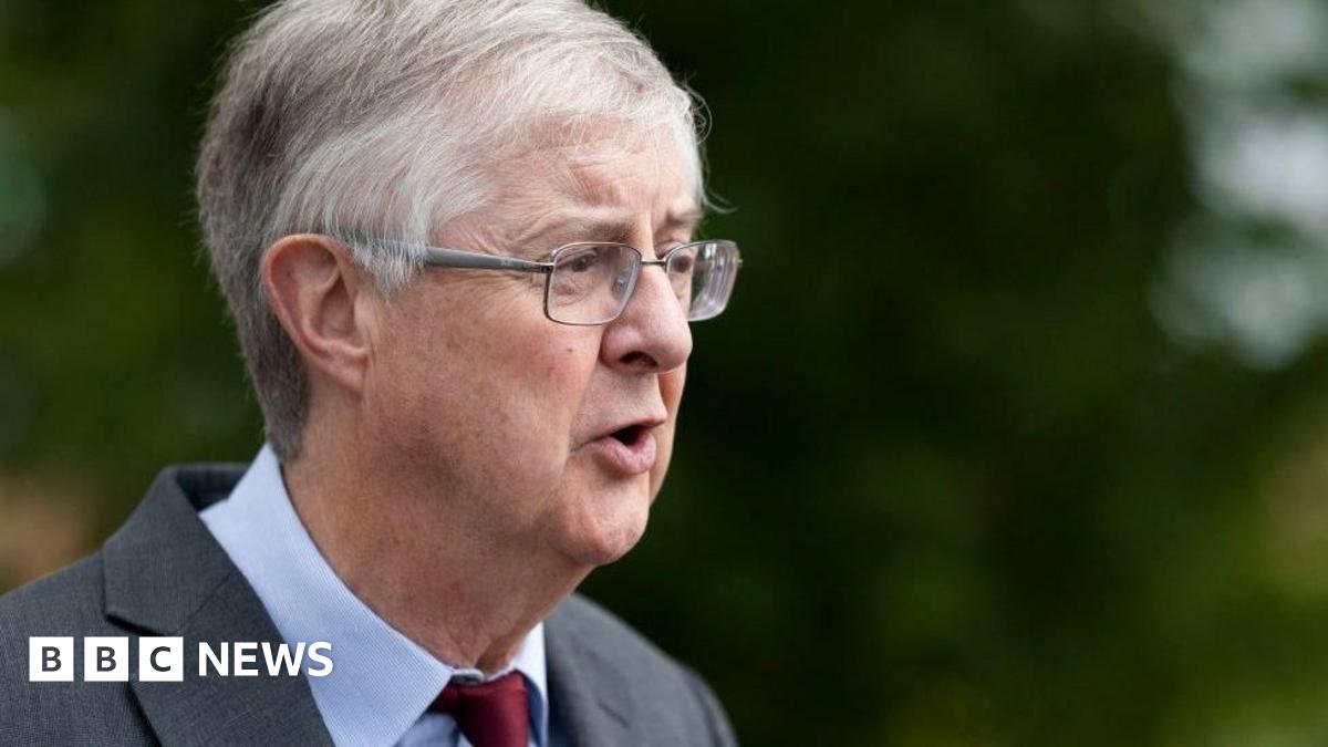 Five things to look for as Mark Drakeford unveils Wales' budget - BBC News