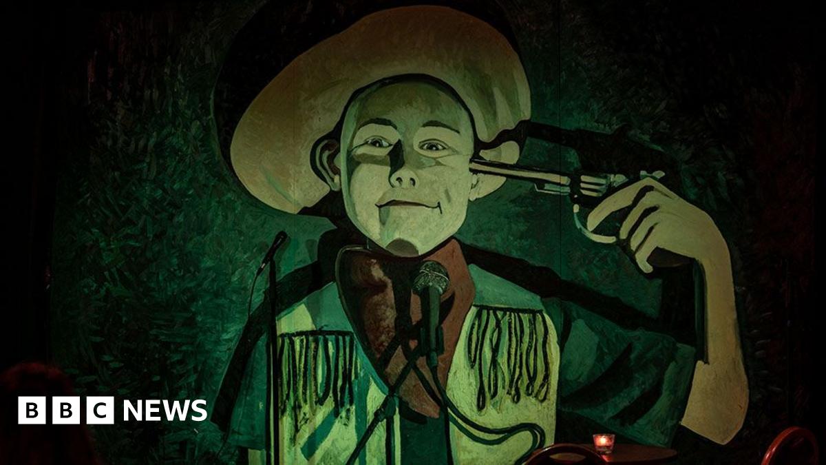 Glasgow's The Stand comedy club to sell famous cowboy stage backdrop ...