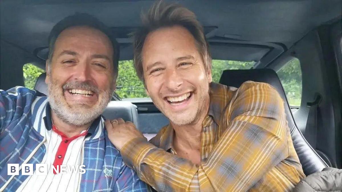 Chesney Hawkes pays tribute to friend Vic Irvine in BBC radio set - BBC ...
