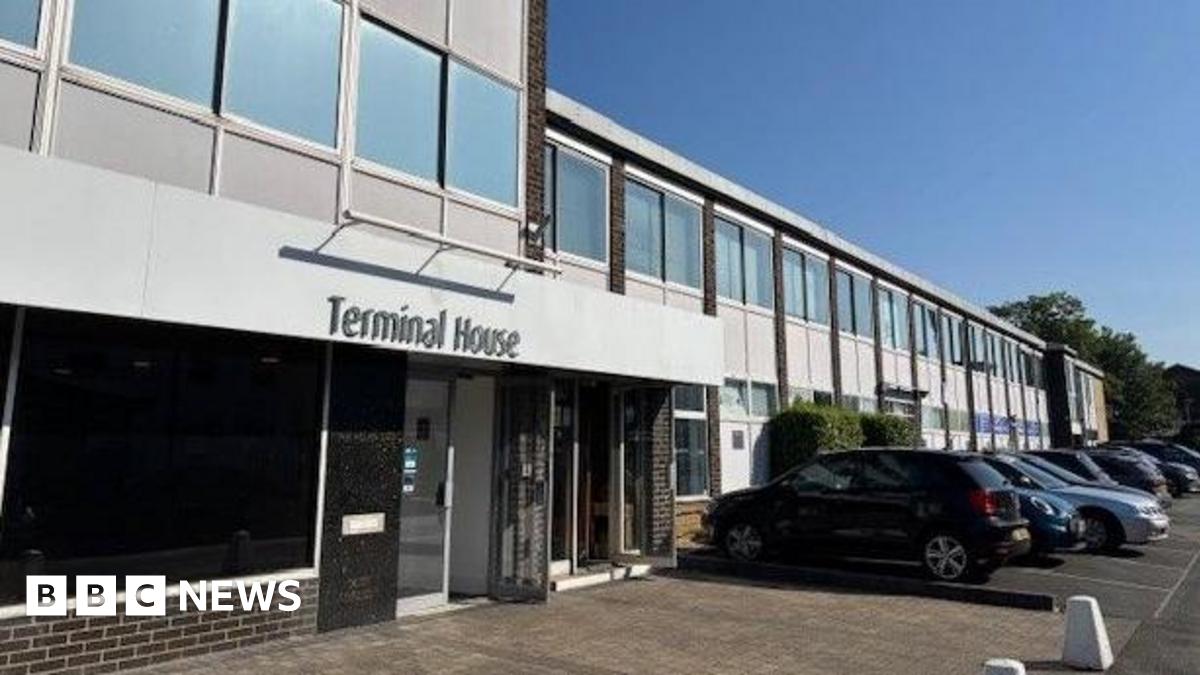Shepperton firms fear Terminal House eviction for housing plans - BBC News