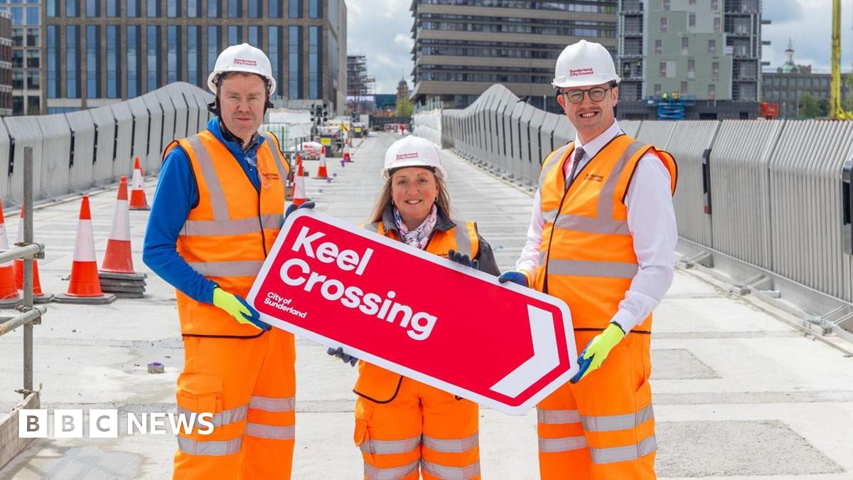 Name of Sunderland's new footbridge revealed as Keel Crossing - BBC News