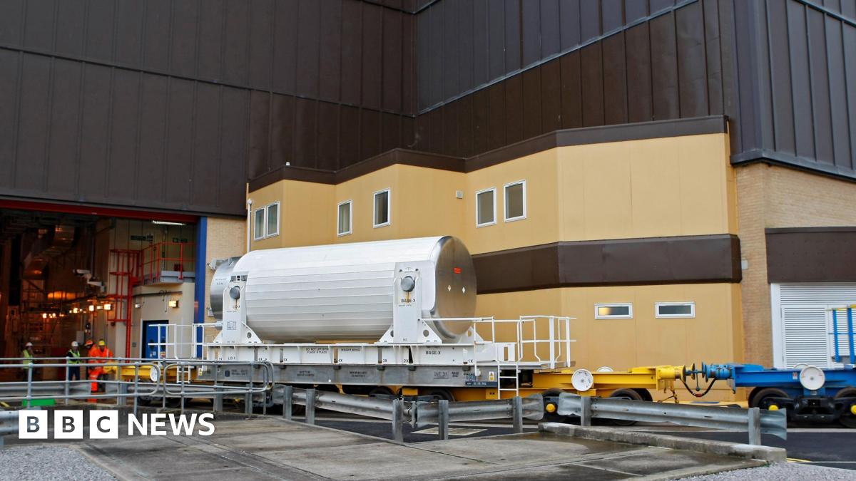 Sellafield to send tonnes of nuclear waste back to Europe - BBC News