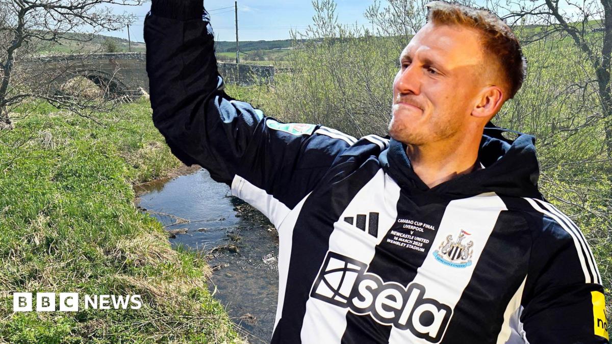 Northumberland walk named after Dan Burn 'a boost for business' - BBC News