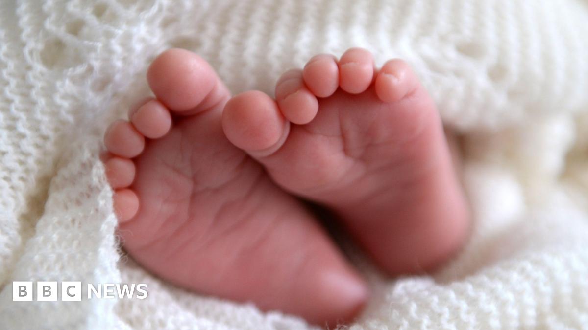 Cambridge study to target early support for NICU babies - BBC News
