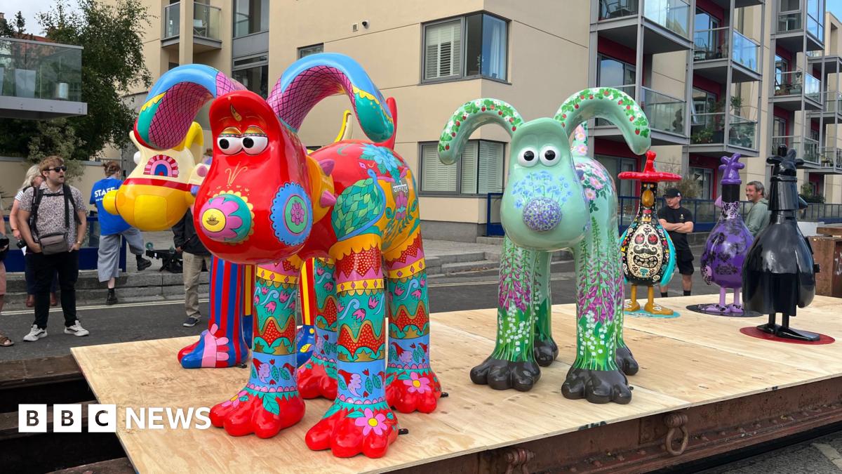 Bristol's Wallace and Gromit sculpture trail launched by Nick Park ...