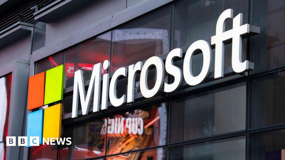 Microsoft faces £1bn class action case in UK over software prices - BBC ...