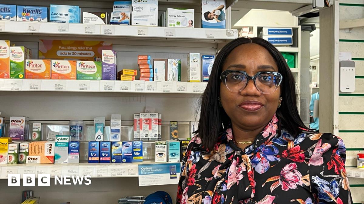 Godstone: Concerns over future of community pharmacies - BBC News